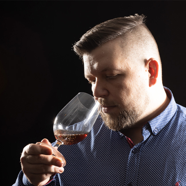 Mitä on vermutti? Tutustu trendijuomaan - Artikkelit | Alko
