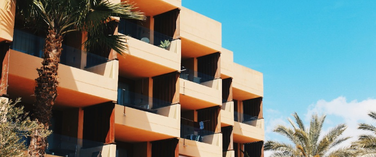 Buying Property Abroad | A Complete Guide | Currencies Direct UK