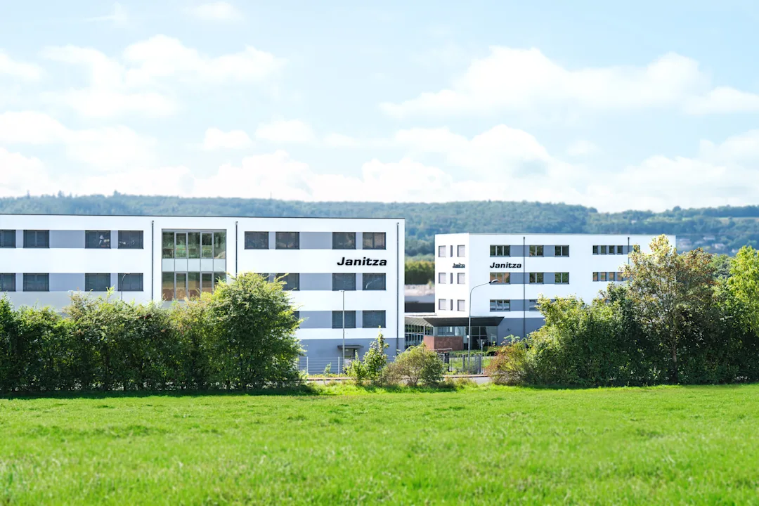 Über Janitza - Effizientes Energiemanagement & innovative Lösungen