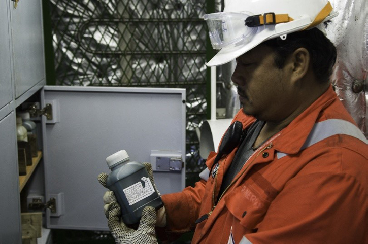Prepare crews for PSC spot sampling of ships’ fuel | Gard's Insights