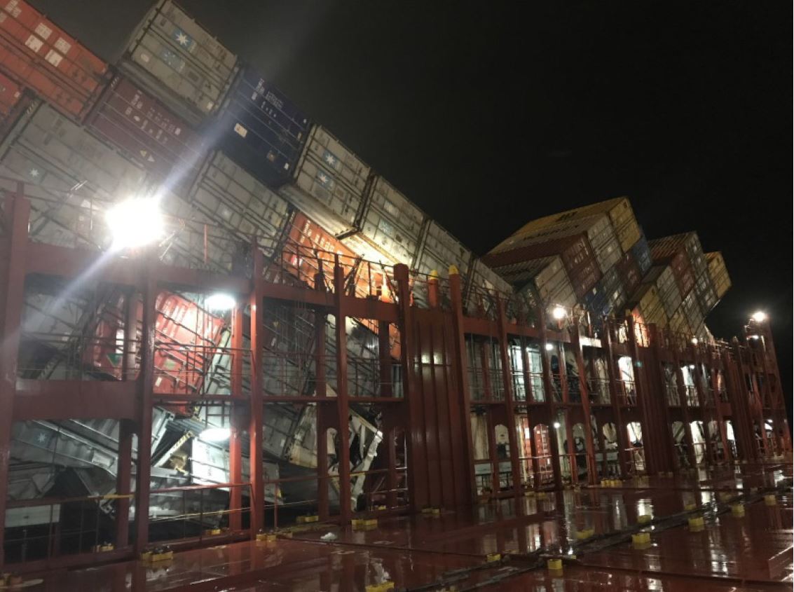 Why do containership stacks collapse and who is liable? | Gard's Insights