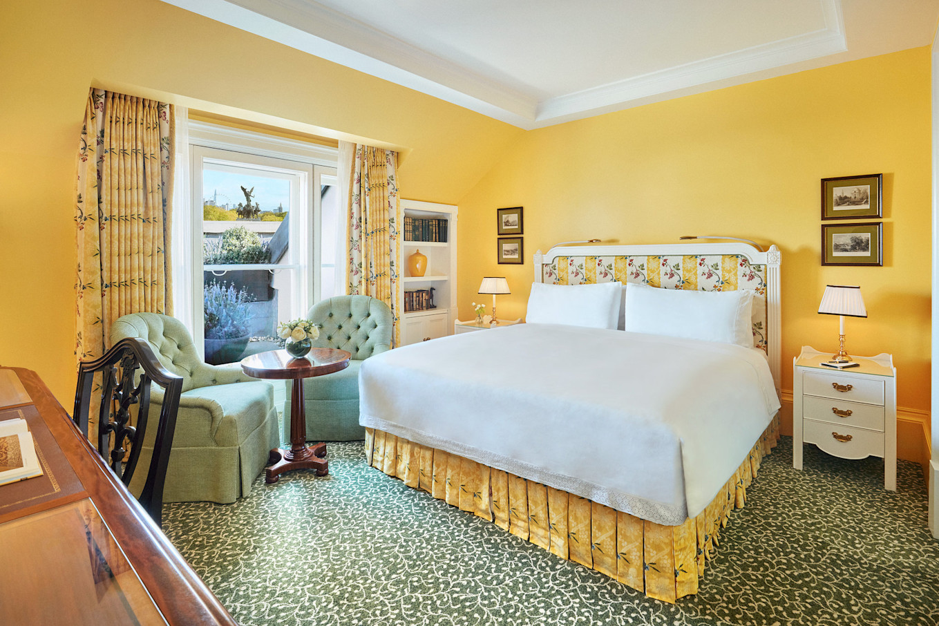 Park View Deluxe Room | The Lanesborough Hotel London