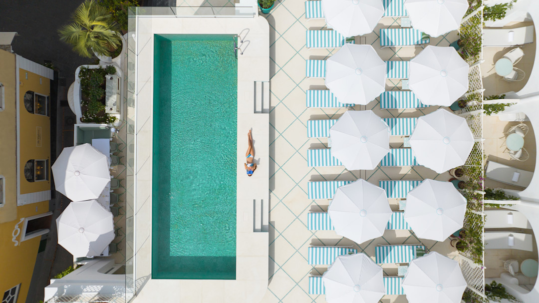 Aqua Bar | Poolside Bar in Capri | Hotel La Palma