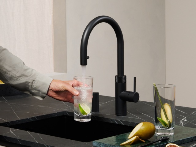 Quooker Flex | Boiling, Hot & Cold Water Tap with Flexible Pull-Out Hose