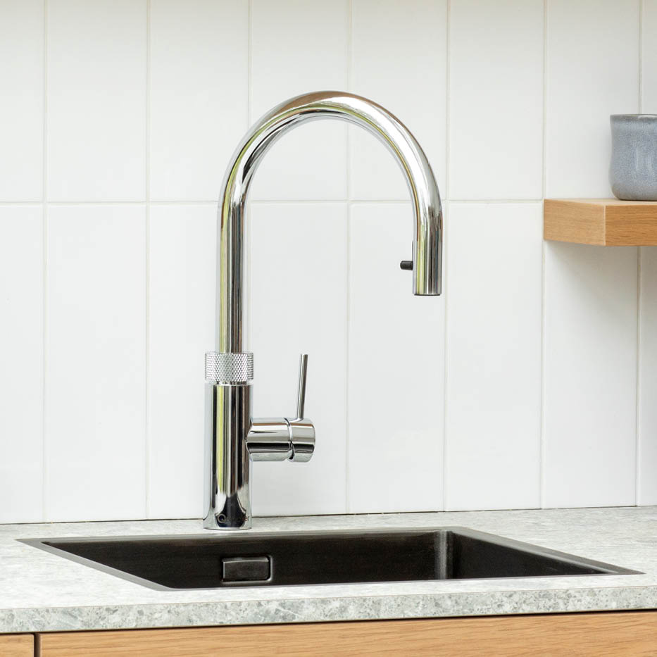 Chromen kokendwaterkraan van Quooker