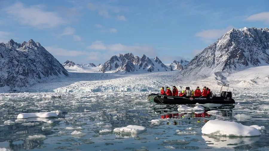Circumnavigating Svalbard Cruise incl. Longyearbyen 15 days 2025 2026 ...