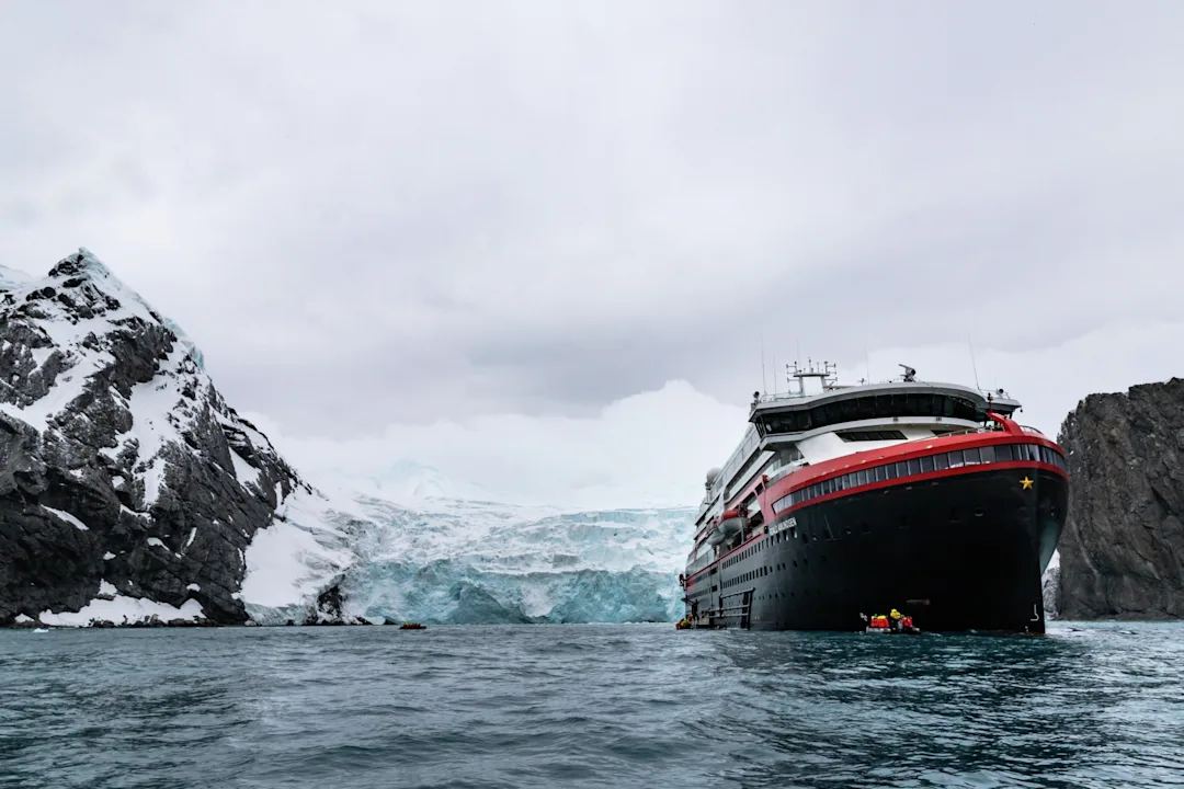 Elephant Island: Five Facts You Need to Know | HX Hurtigruten ...