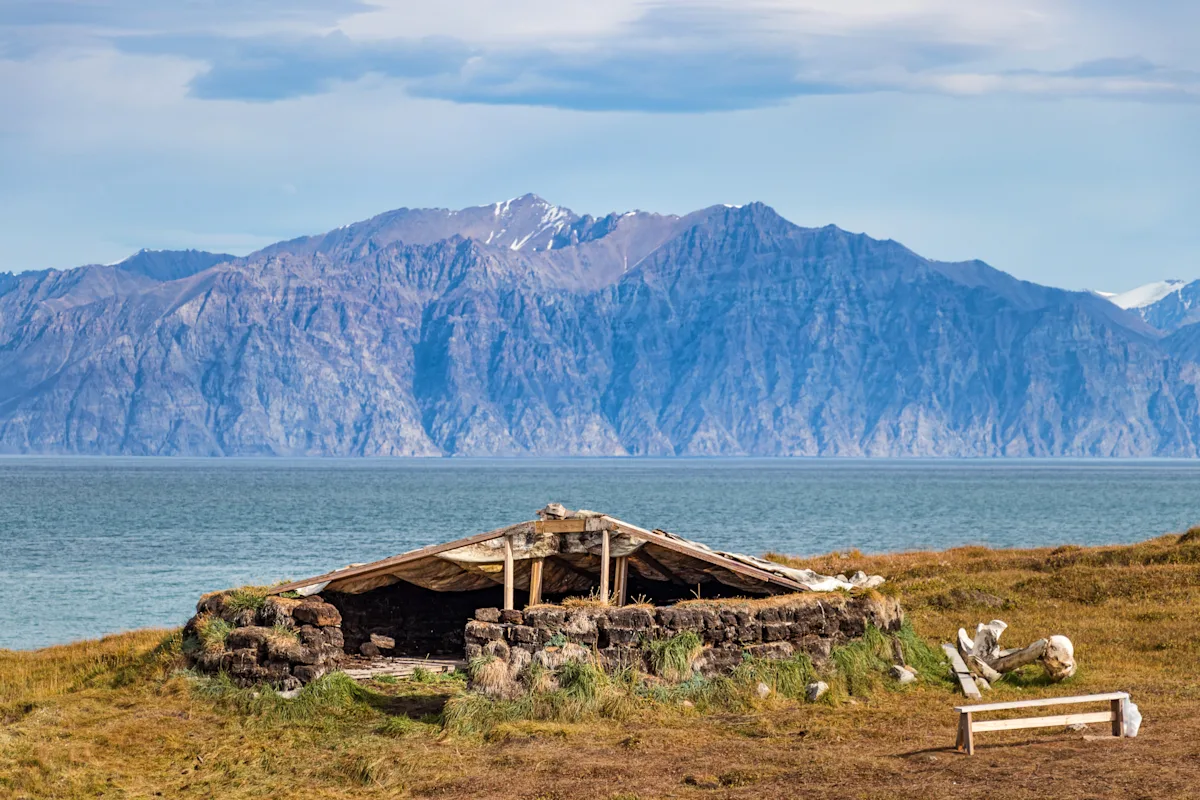 Pond Inlet - Hike the Salmon River | HX Hurtigruten Expeditions UK