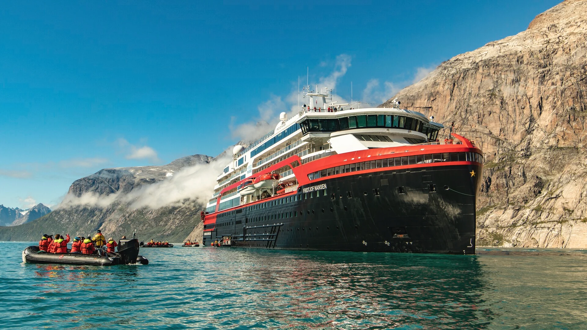 Get closer to nature with our small expedition boats | HX Hurtigruten ...