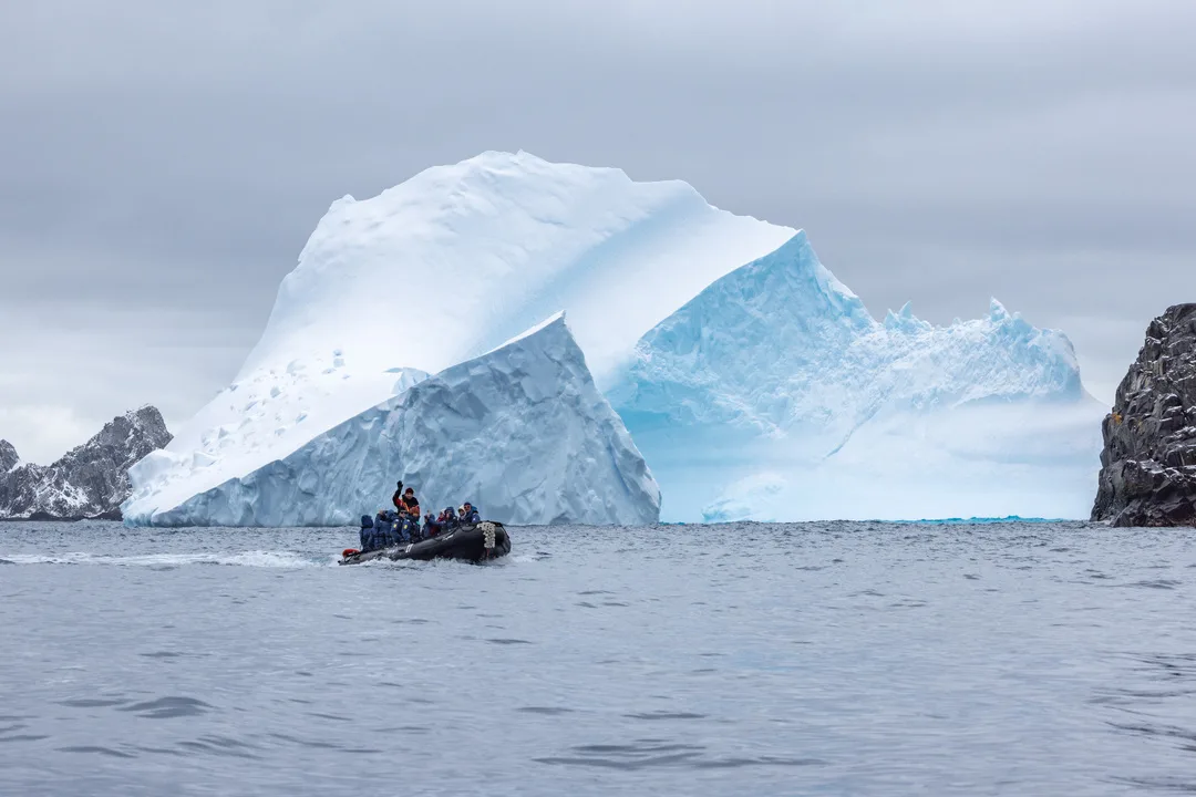 Travel Guide To Antarctica | HX Hurtigruten Expeditions US
