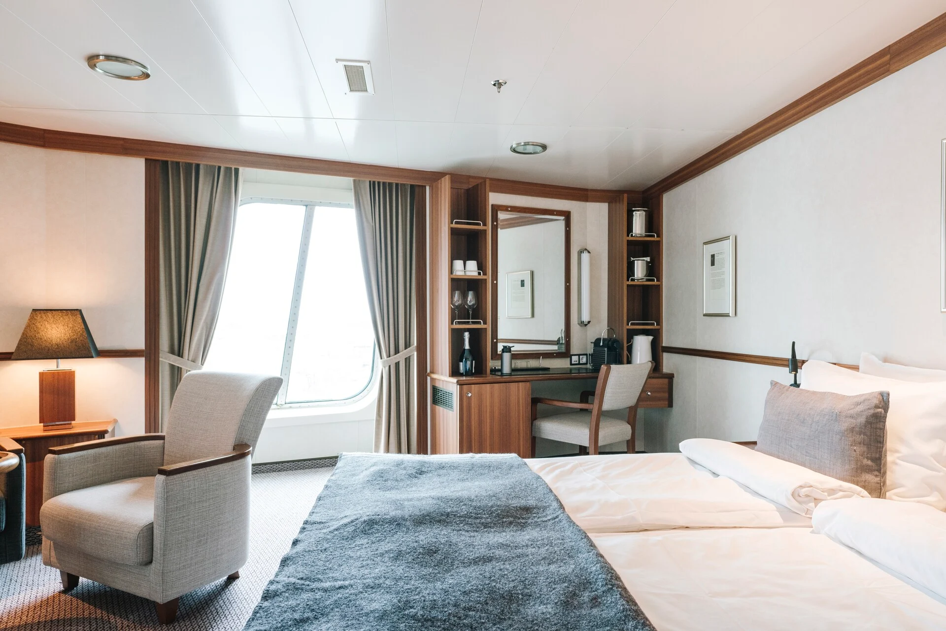 Expedition & Cruise Suites | HX Hurtigruten Expeditions UK
