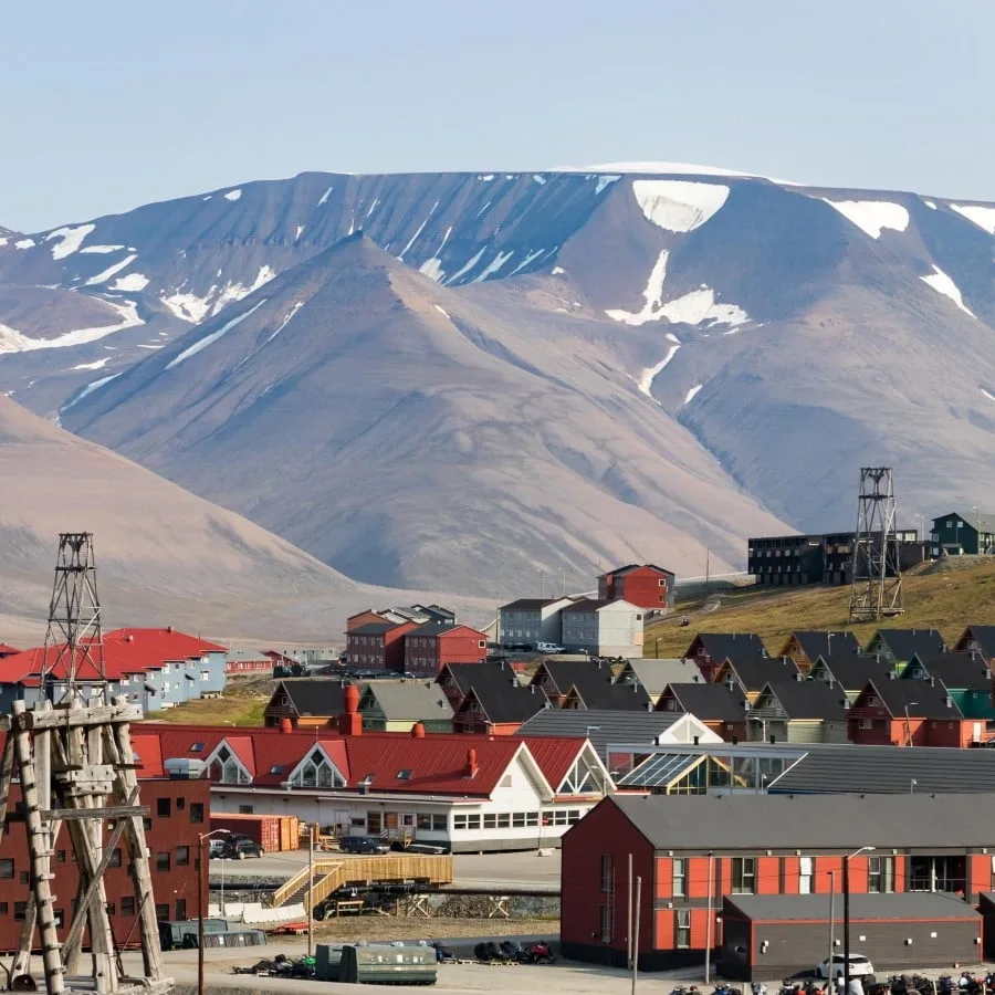 Svalbard in Spring – The Return of the Sun | HX Hurtigruten Expeditions US