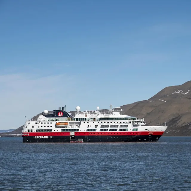Svalbard: Inspiration | HX Hurtigruten Expeditions US